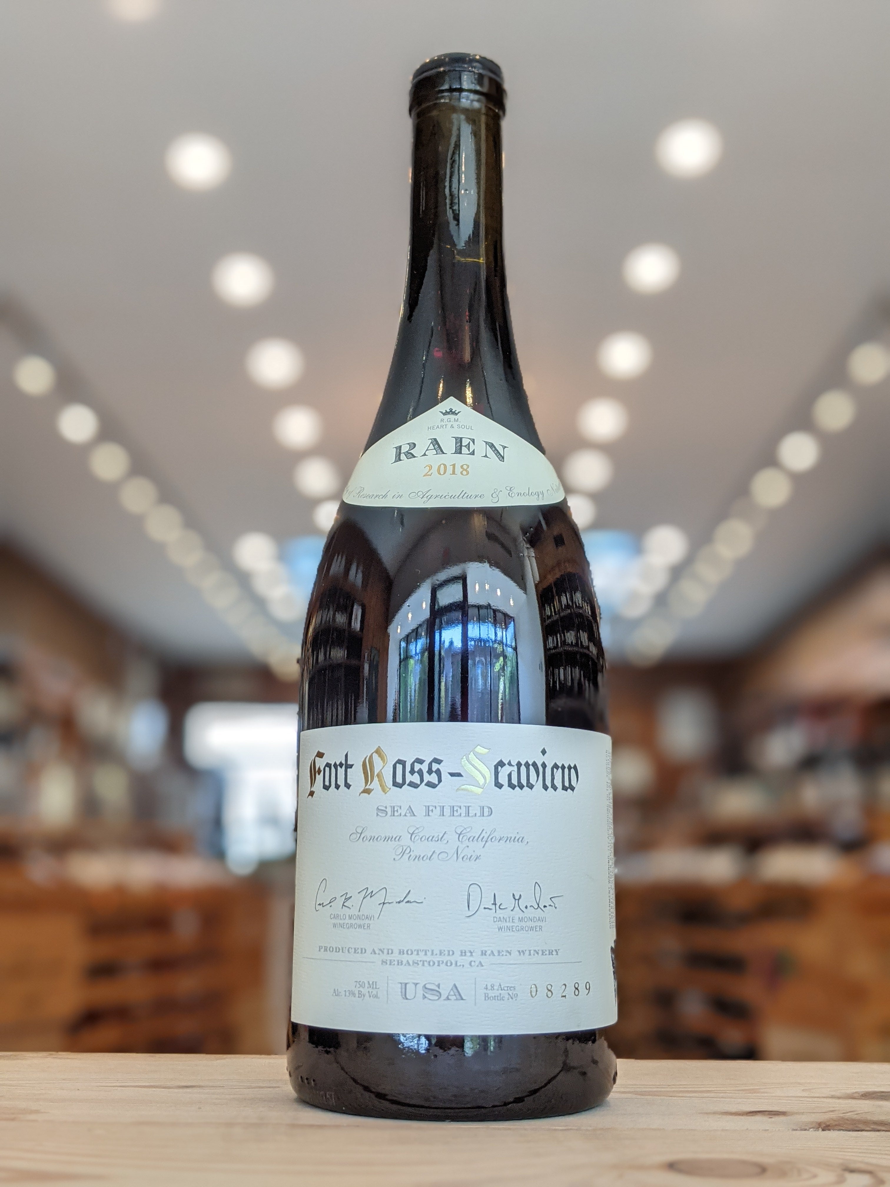 RAEN Fort-Ross Seaview 'Sea Field' Pinot Noir 2018 – Horseneck Wine and ...
